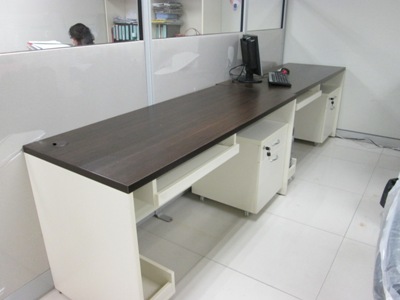 DUROFORM : โต๊ะทำงาน